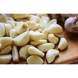 Peeled Garlic *per LB – Quintals
